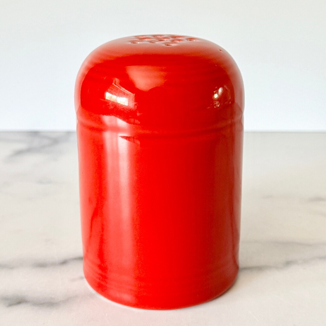 Scarlet Red Fiestaware Cheese Shaker. Vintage Fiesta. Homer Laughlin ...