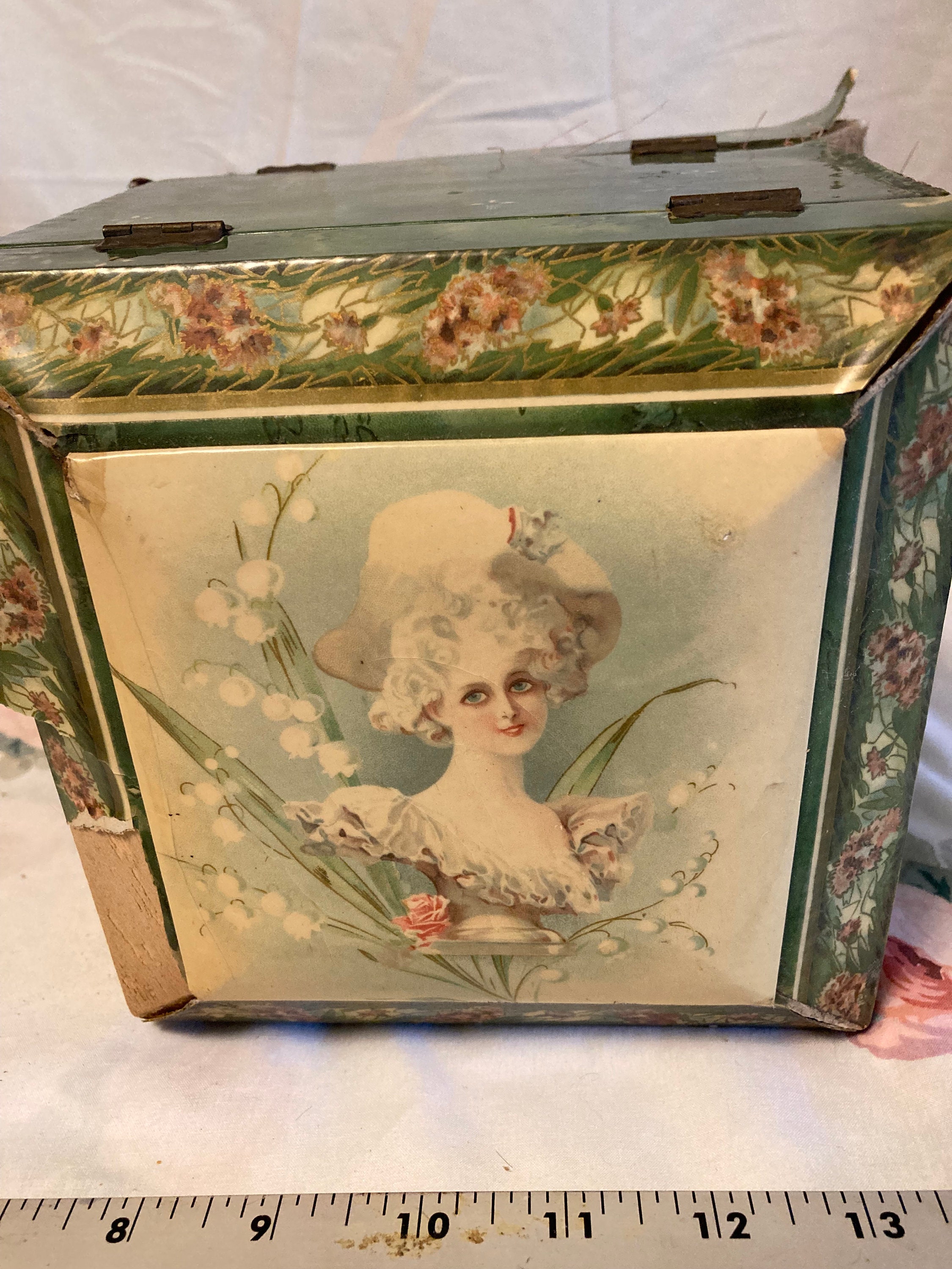 Victorian Era Celluloid Vanity Box for Jewelry, Gloves, Etc... Collar ...