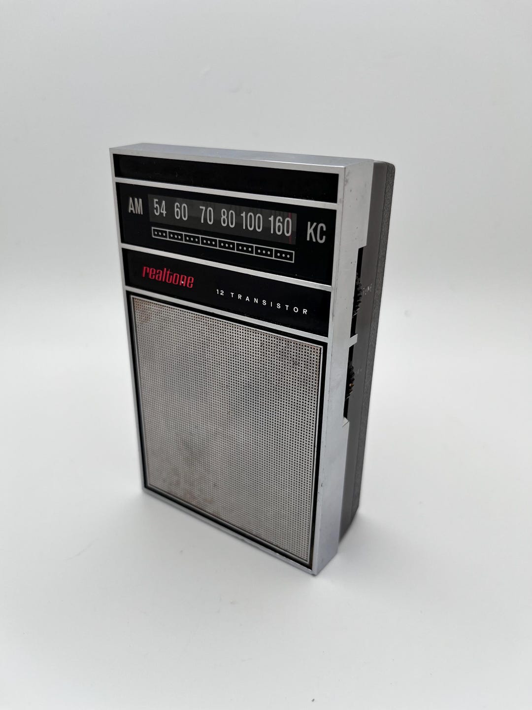 Vintage Realtone AM Transistor Radio, Model 1227. Restored! Works! - Etsy
