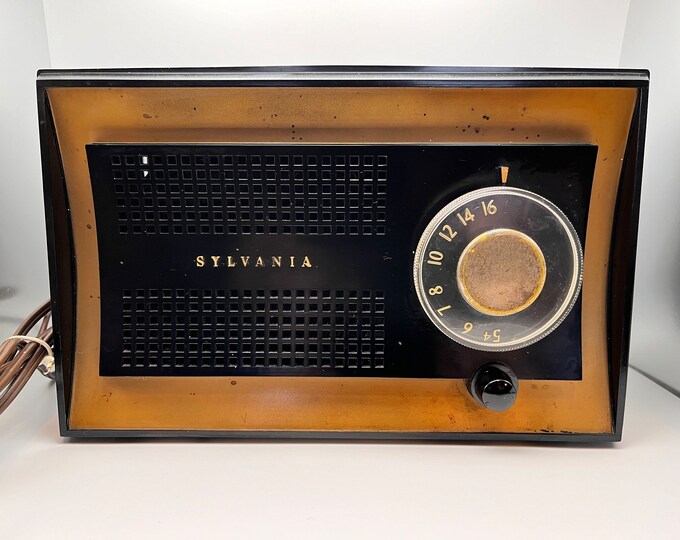 Vintage Sylvania 511B AM Tube Radio. Restored! Works! - Etsy