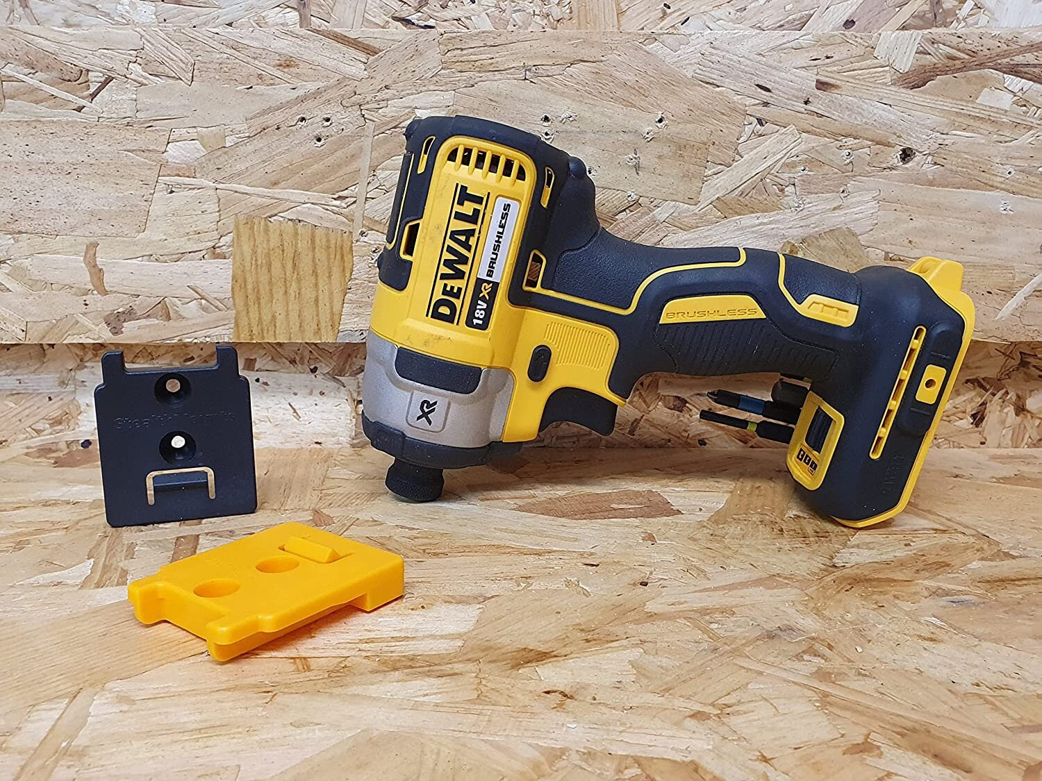 Dewalt Tool Holders Cordless Dewalt 20v Tool Mounts 4 Pack Yellow ...