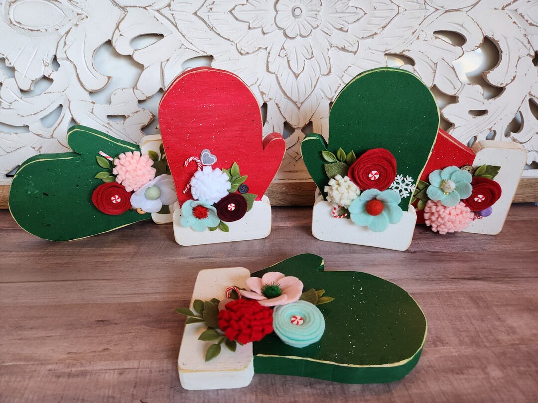 Christmas Wood Mittens With Felt Flowers - Etsy