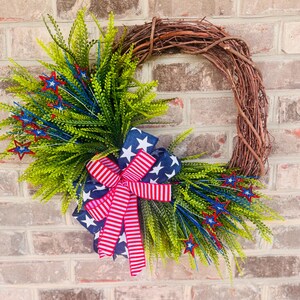 Patriotic Sawgrass Wreath With Red White Blue Bow | Bead Grass Wreath ...
