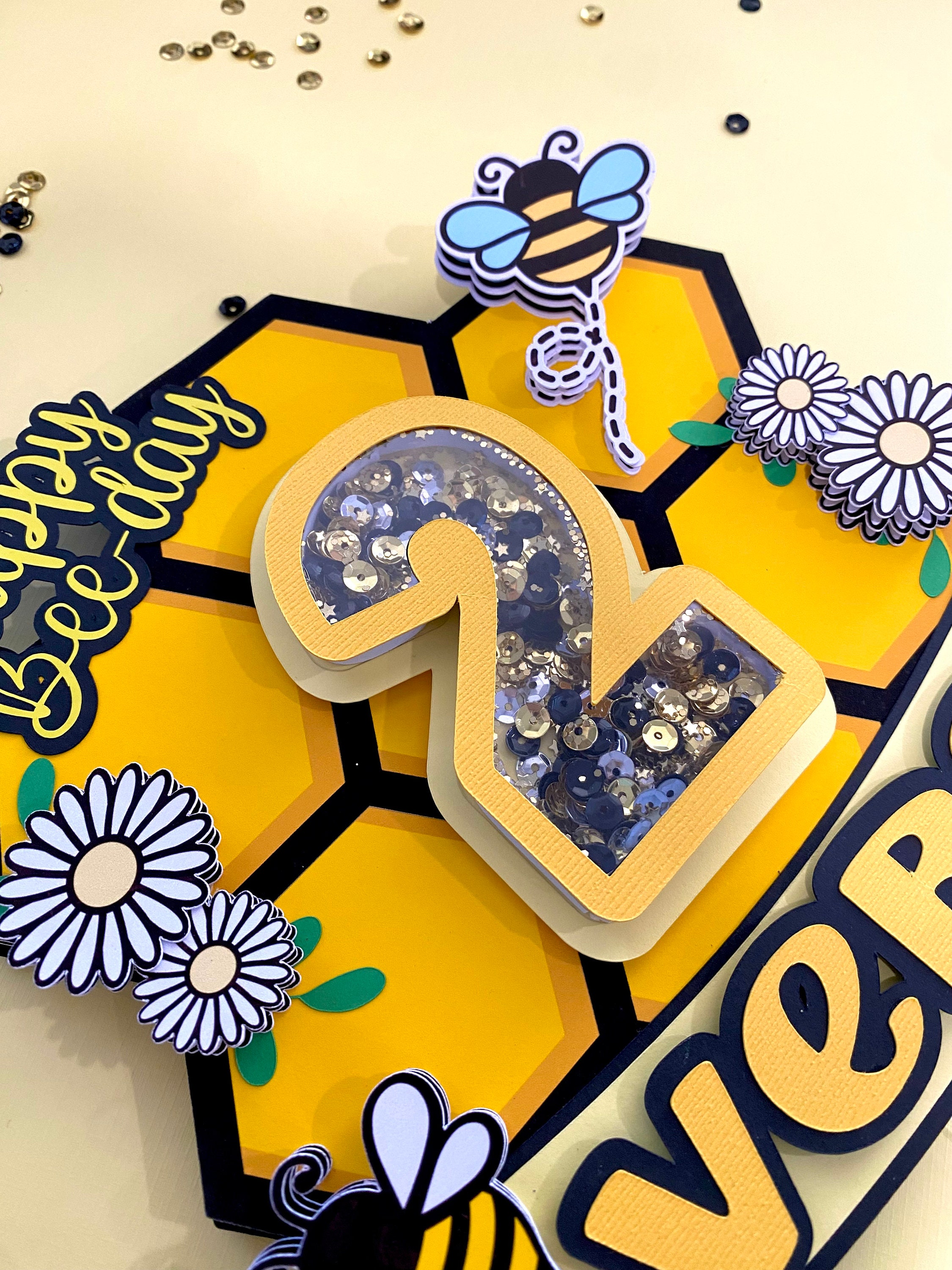 Bee Cake Topper| Bee Cake Topper With Shaker| Shaker Cake Topper| Bee ...