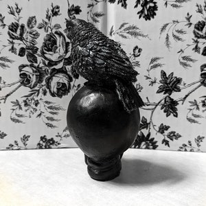 6.25" Nevermore/skull+raven • Edgar Allan Poe Resin Statue • Many ...