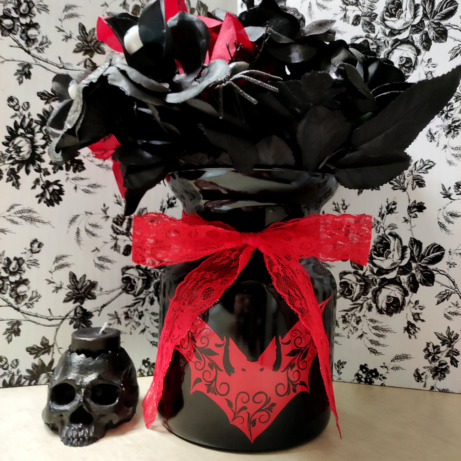 7.3" Decorative Vampire Bat Vase • Black Glass Vase & Red Lace Bow ...