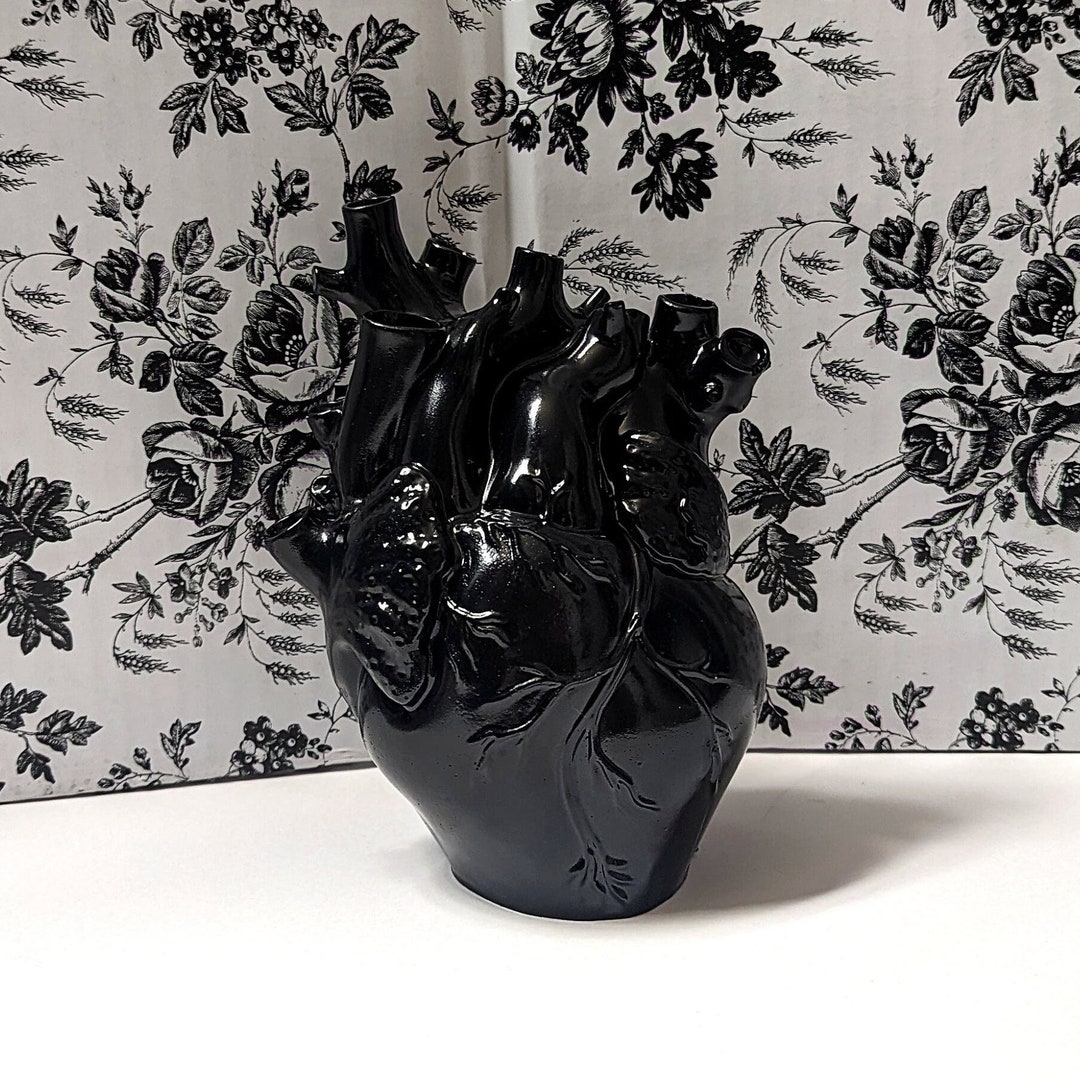 Large 7" Plaster ANATOMICAL HUMAN HEART Statue | Macabre Oddities ...