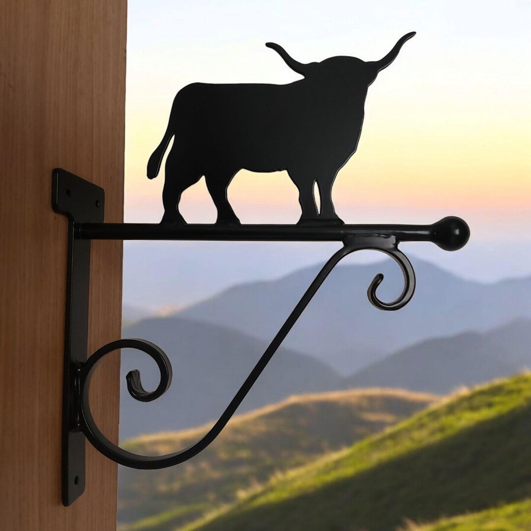 Highland Cow Hanging Basket Bracket - Etsy
