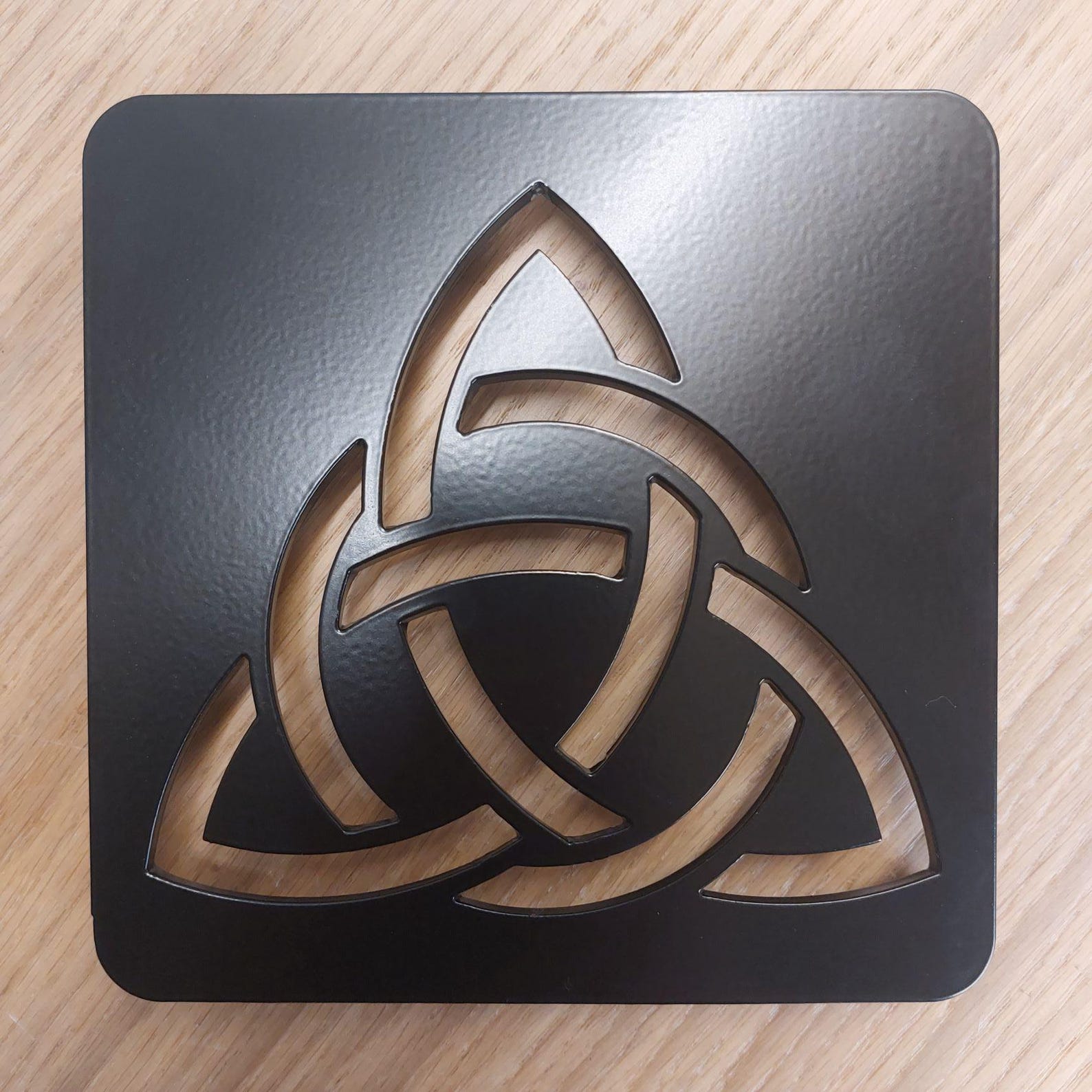 Celtic Knot Triangle Trivet - Etsy