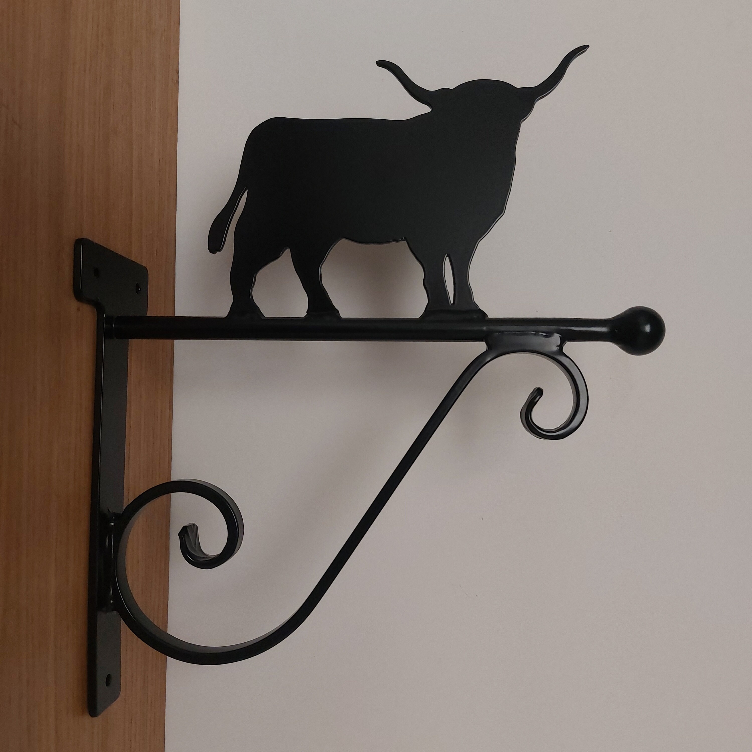 Highland Cow Hanging Basket Bracket - Etsy