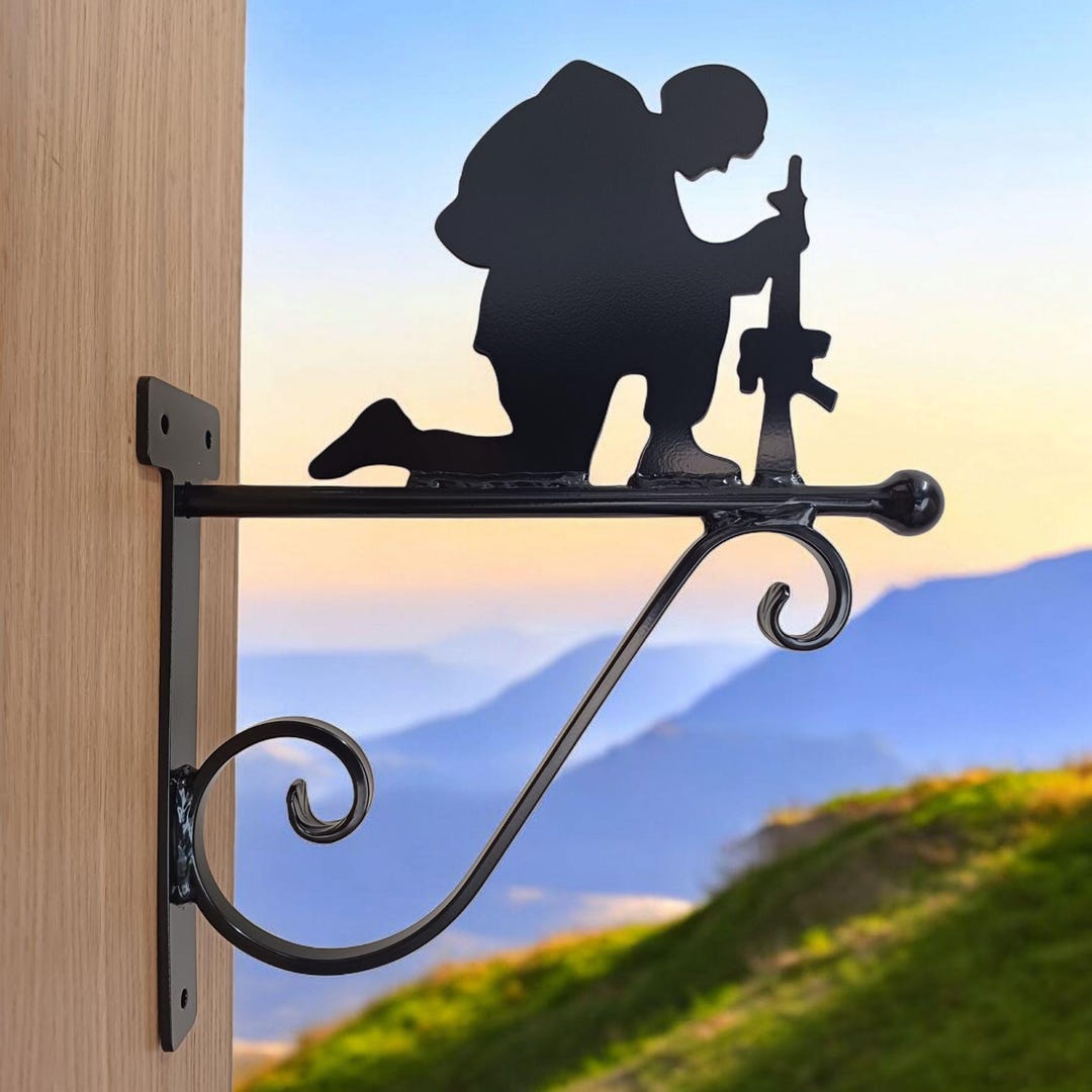 Kneeling Soldier Hanging Basket Bracket - Etsy