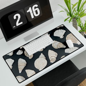 Pretty Seashell Desk Mat, Beachy Coastal Desk Pad for Ocean Lover, Sea ...
