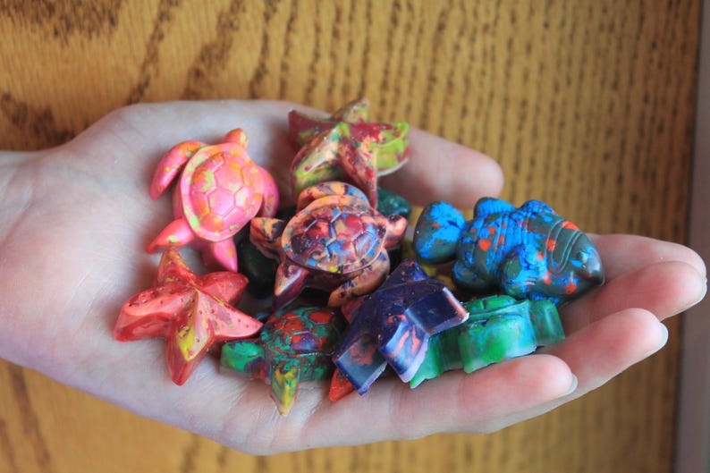 Assorted Summer Sea Beach Coloring Crayons Fish, Sea Turtles, and ...