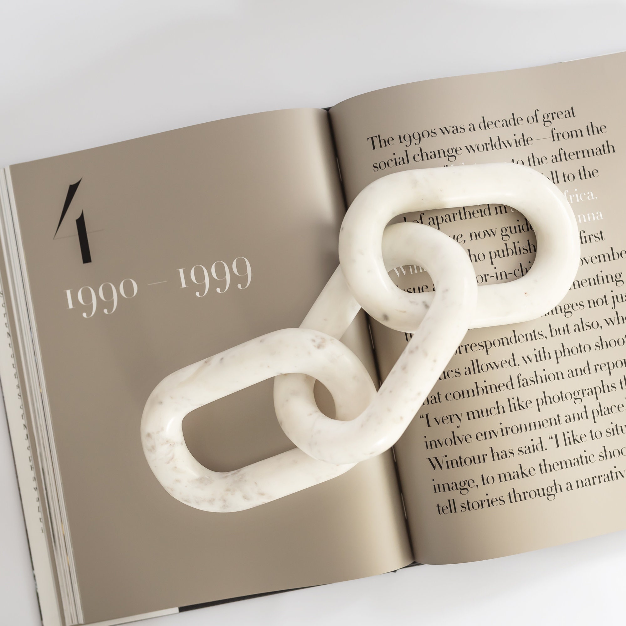 Marble 3-link Chain Sculpture Available in Black and White - Etsy UK