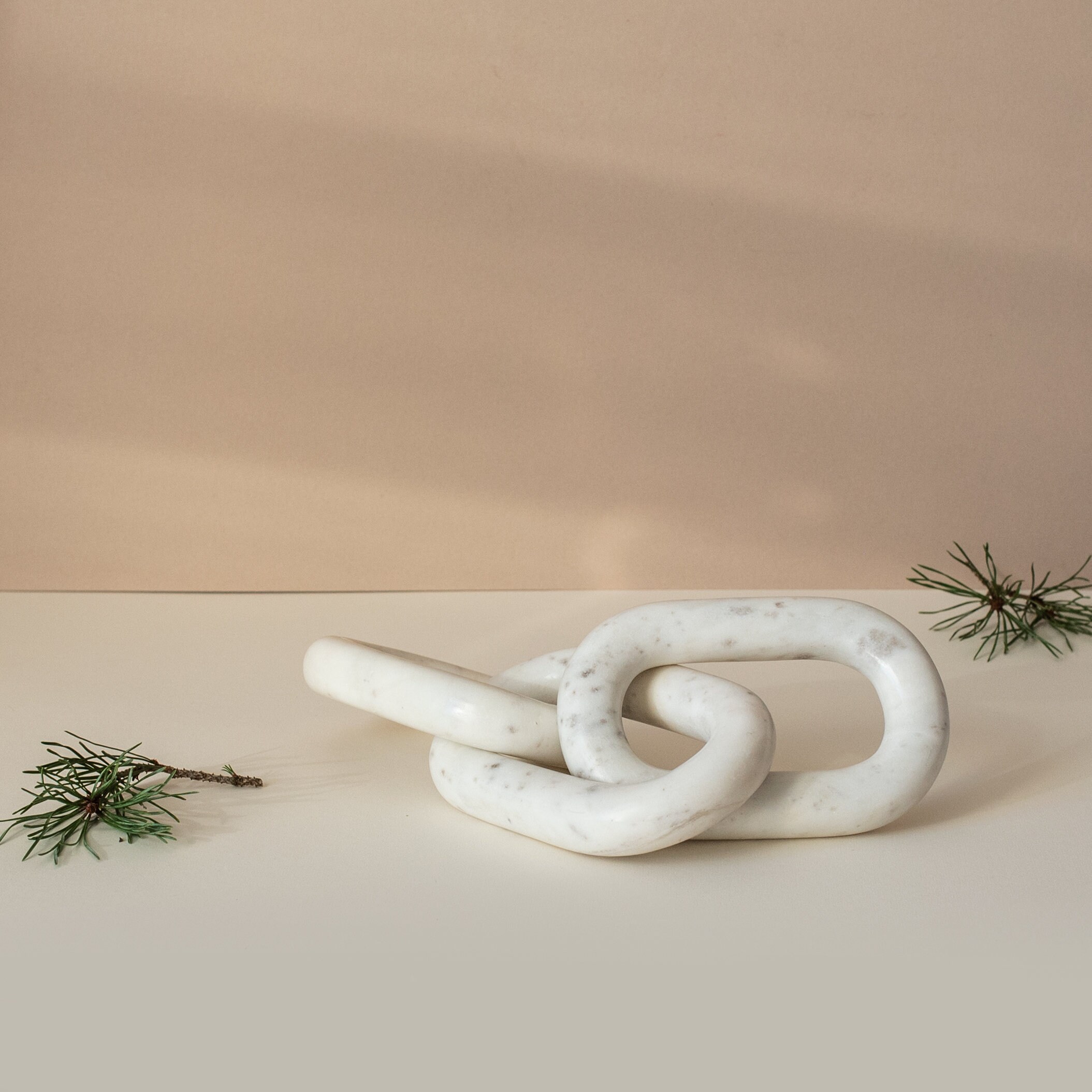 Marble 3-link Chain Sculpture Available in Black and White - Etsy UK