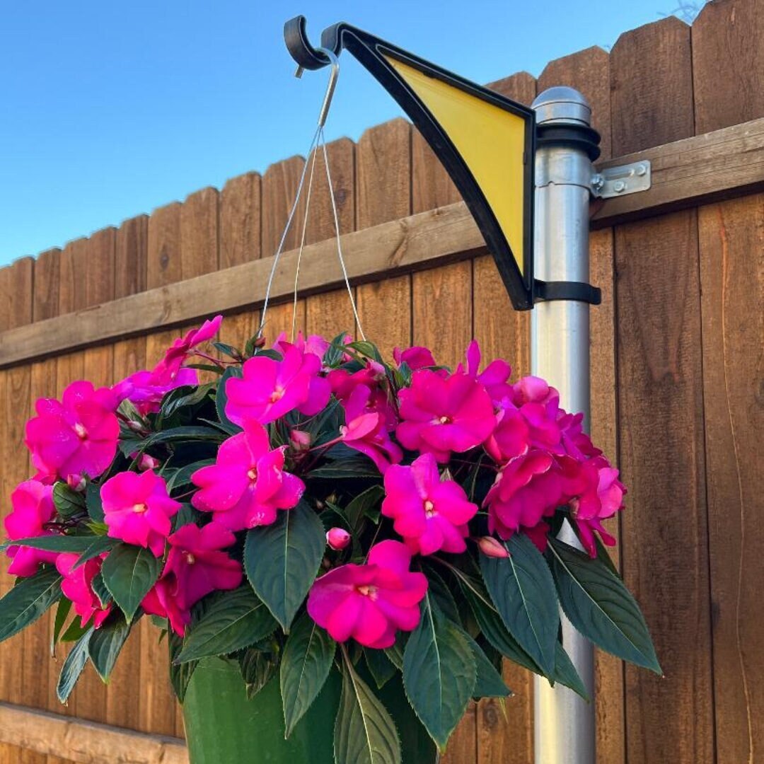 2 PCS Hangs EZ Fence Post Hangers With Yellow Panel Inserts(plant ...