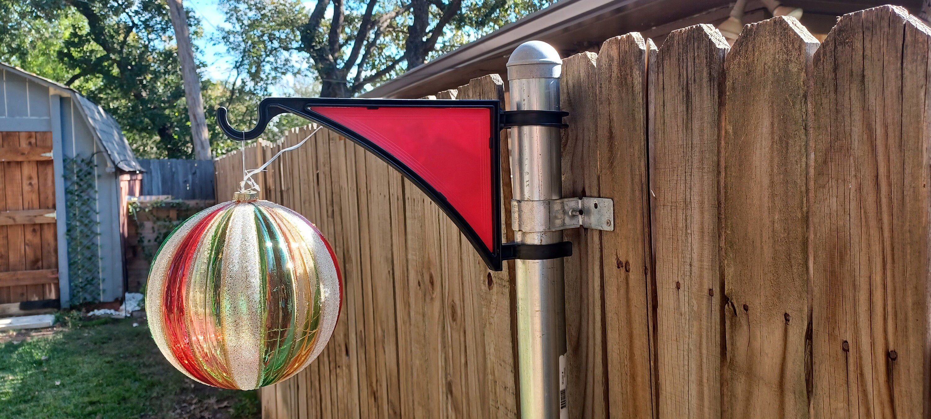 2 PCS Hangs EZ Fence Post Hangers With Red Panel Insertsplant Hanger ...