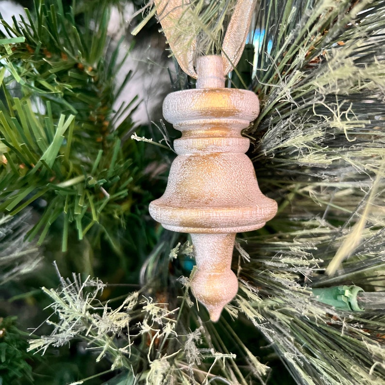 Set of 6 White and Gold Wooden Finial Ornaments Gold - Etsy