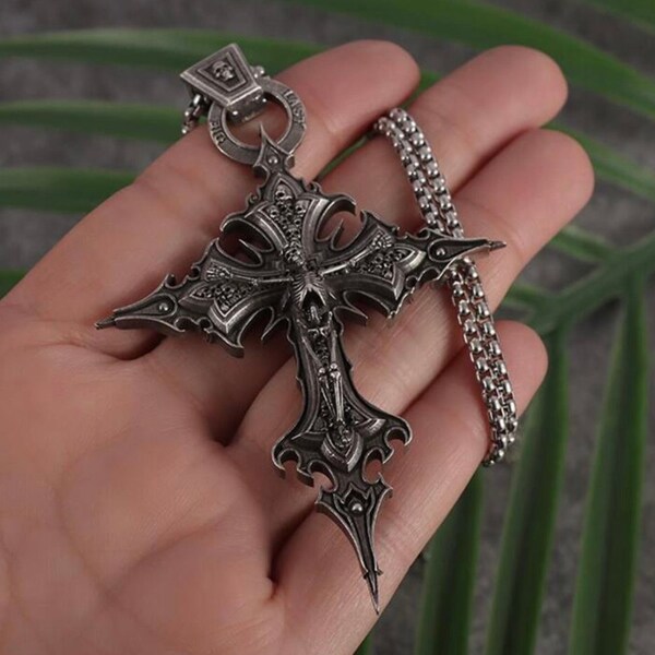 Goth Cross Pendant - Etsy