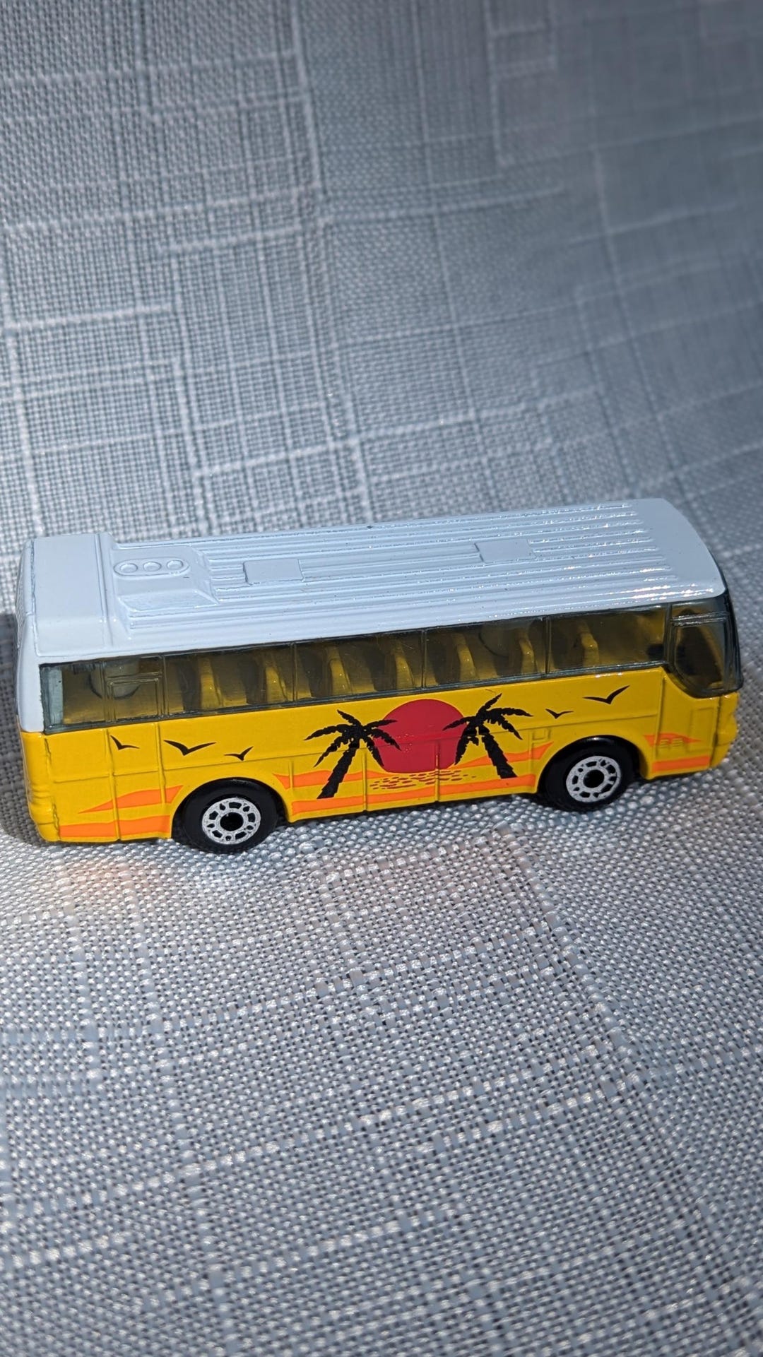 Matchbox Ikarus Coach Tropical Paradise Palm Trees 1:140 Diecast Scale ...