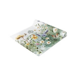 Watercolor Wildflower Table Runner, Green White Cottagecore Decor ...