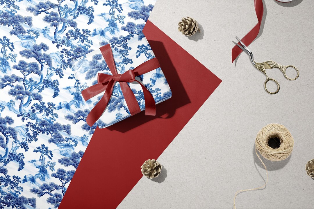 Luxurious French Blue Chinoiserie Christmas Wrapping Paper – Elegant ...