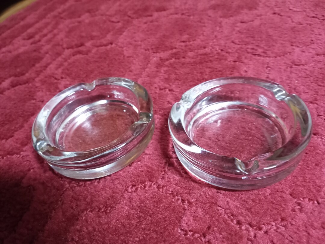Set of 2 Vintage Round Clear Glass Ashtray Heavy - Weighted Glass ...