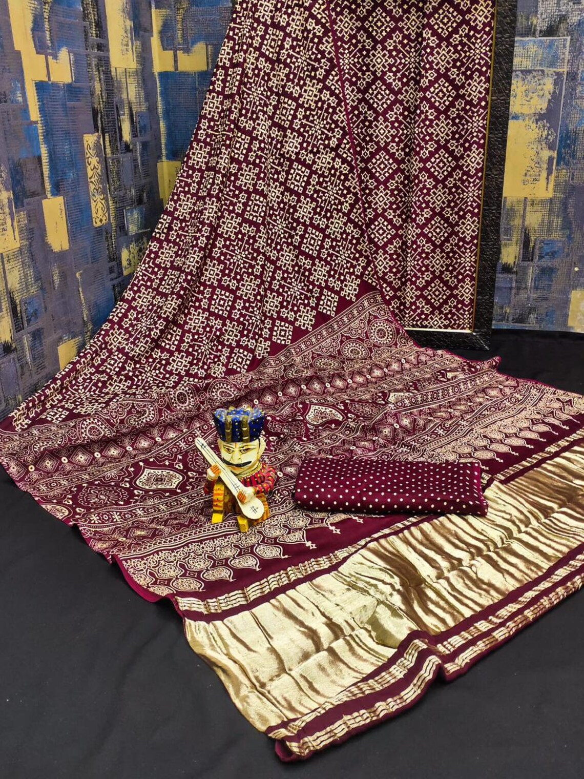 Pure Gaji Silk Bandhani Saree With Lagdi Patta Saree Bandhej / Chunri / Gaji Silk Bandhani ...