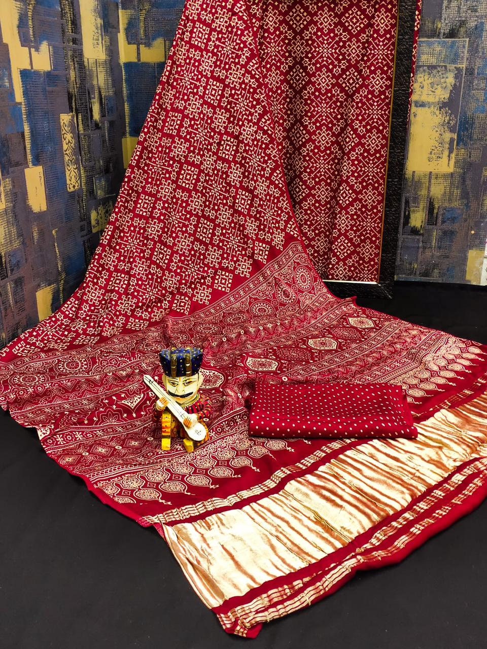 Pure Gaji Silk Bandhani Saree With Lagdi Patta Saree Bandhej / Chunri ...