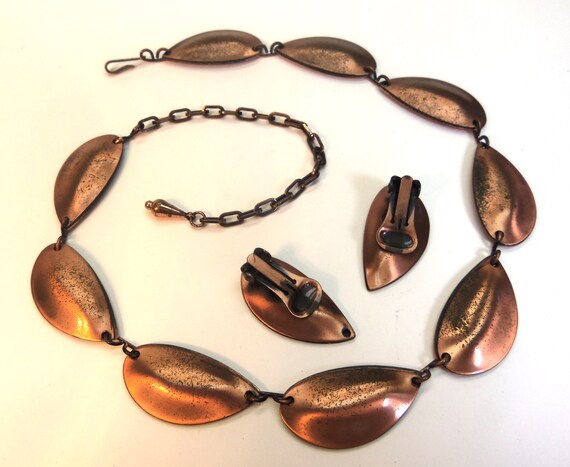 Classic 1950s Copper 3-Dimensional Fish Link Necklace… - Gem