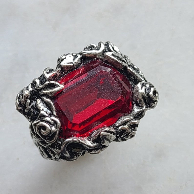 From 2018 VAULT ! Authentic Alchemy Gothic R227 Blood Rose Ring ...