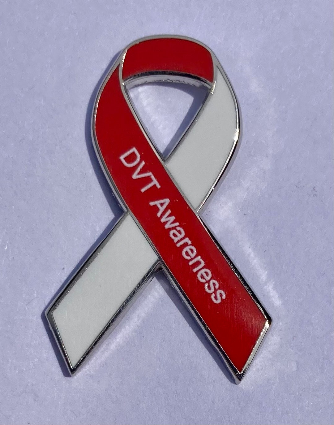 DVT Deep Vein Thrombosis Awareness Ribbon Red & White Enamel Pin Badge ...