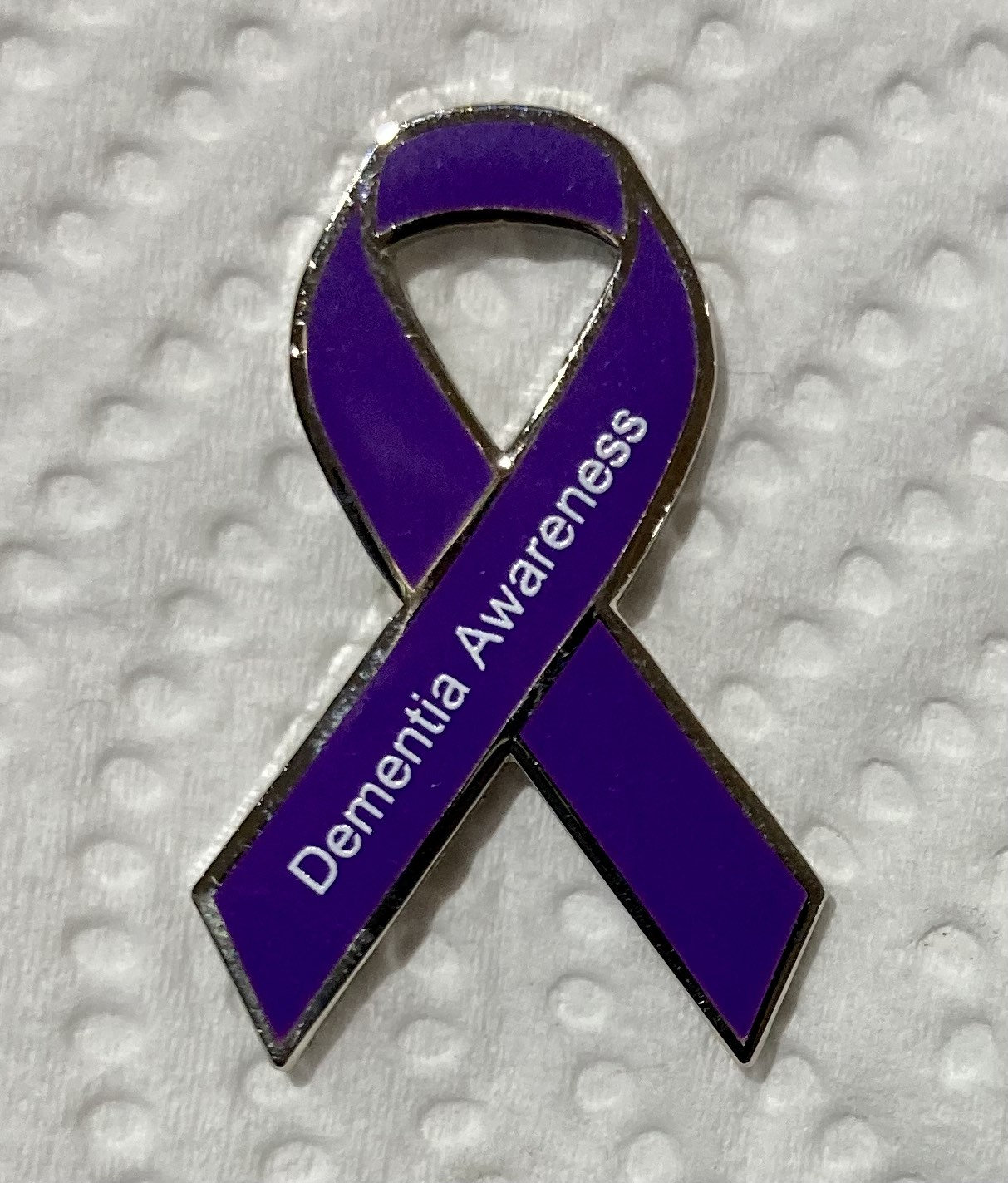 Dementia Awareness Purple Enamel Ribbon Pin Badge / Brooch. - Etsy UK