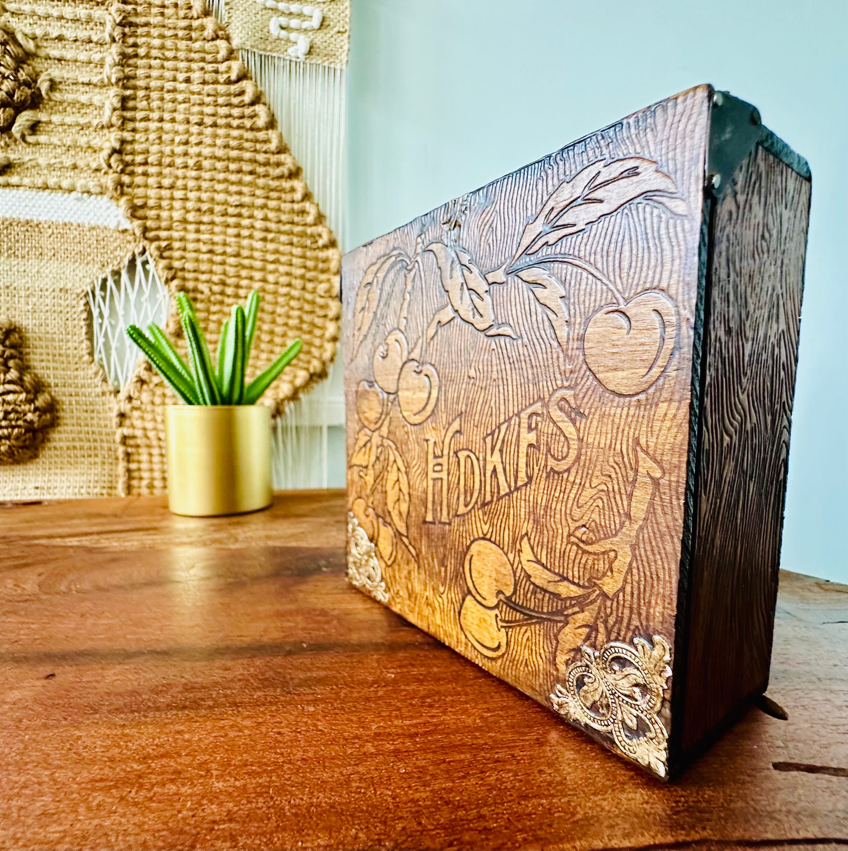 Antique Wooden Vintage Box Storage Jewelry Trinket Cigar Wizard ...