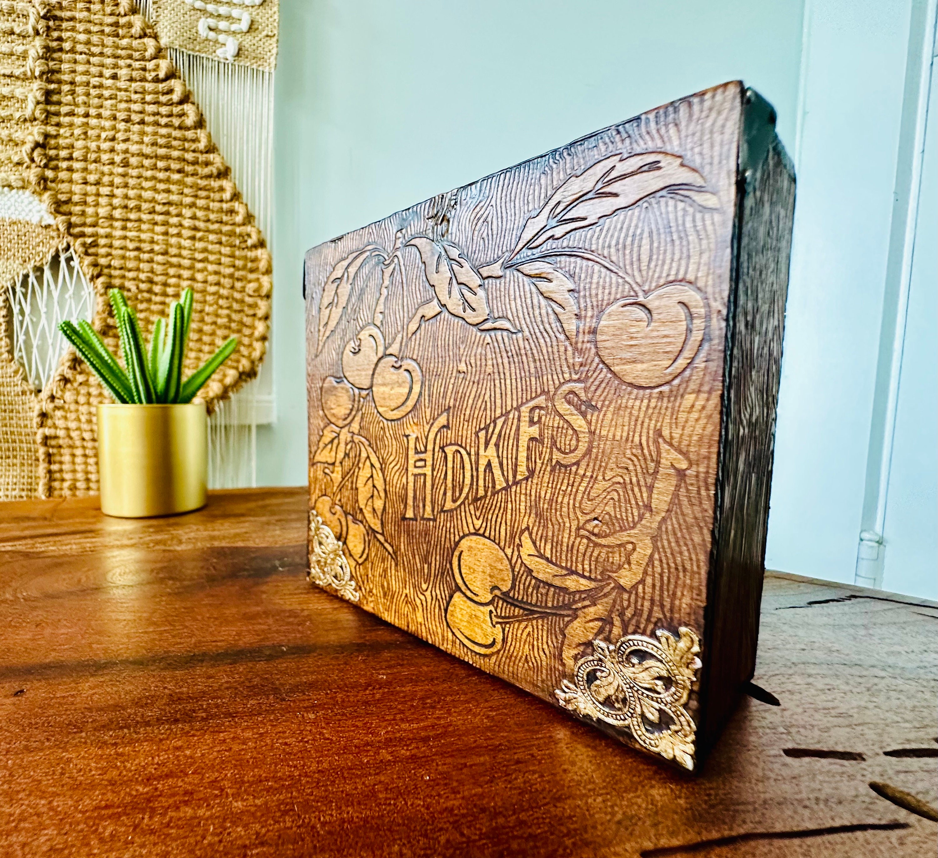 Antique Wooden Vintage Box Storage Jewelry Trinket Cigar Wizard ...