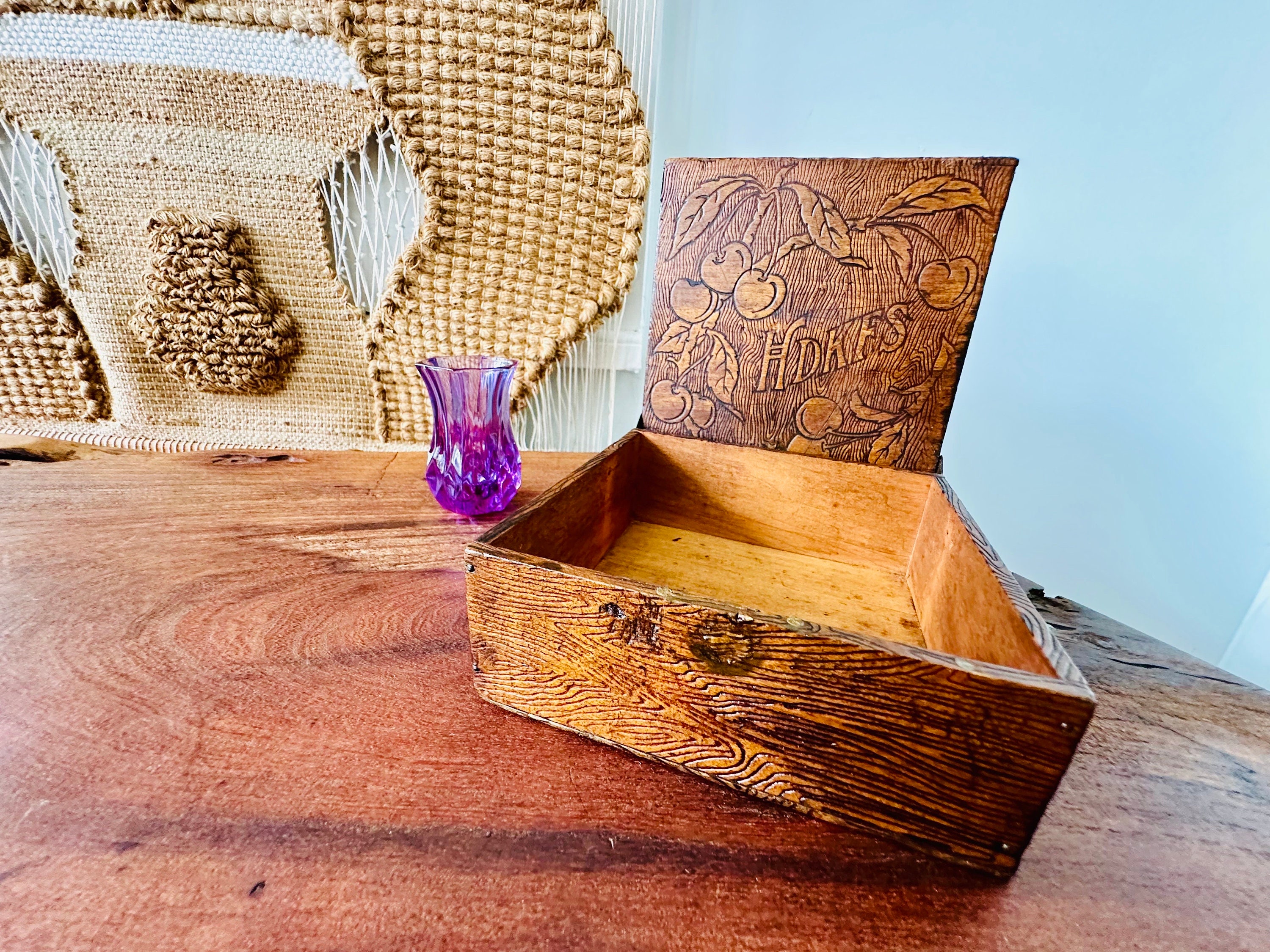 Antique Wooden Vintage Box Storage Jewelry Trinket Cigar Wizard ...