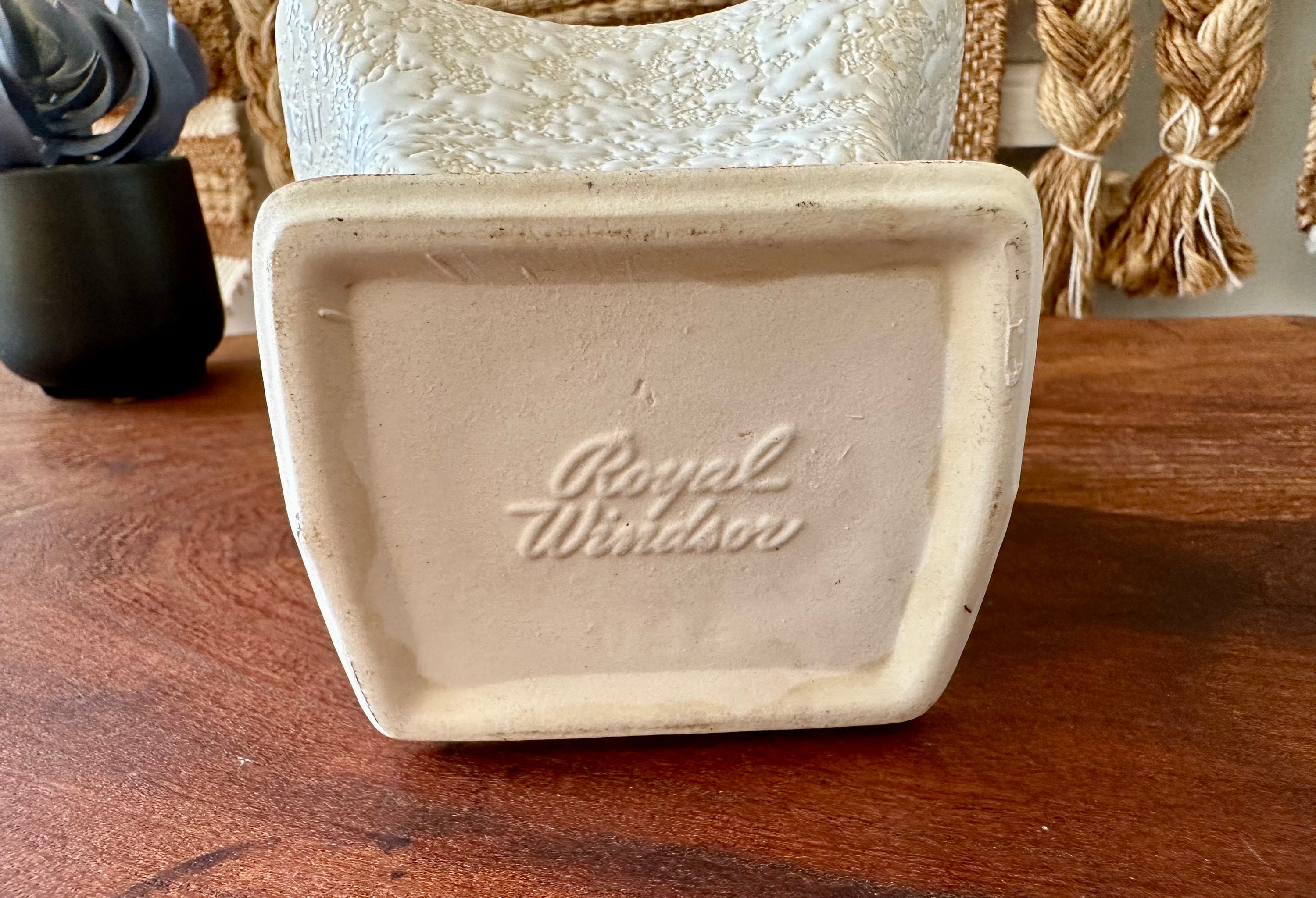 Vintage | Mid Century | Royal Windsor | Planter | White | Popcorn Glaze ...