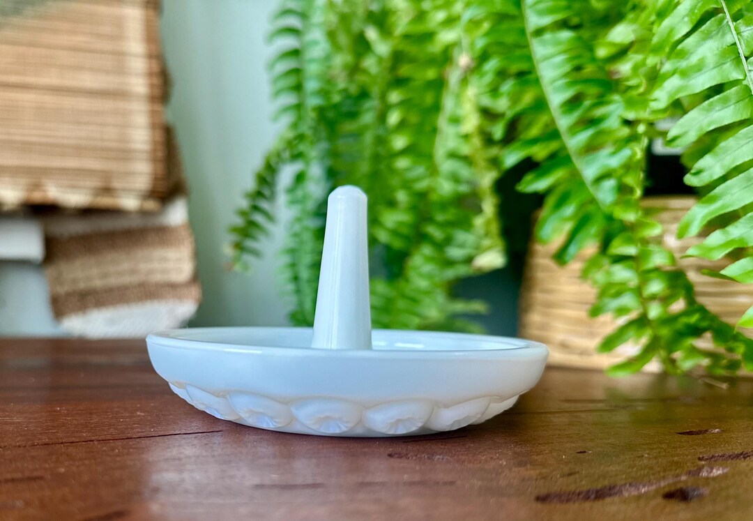 Vintage | Weishar | Milk Glass | Moon & Stars | Ring | Holder | Dish ...