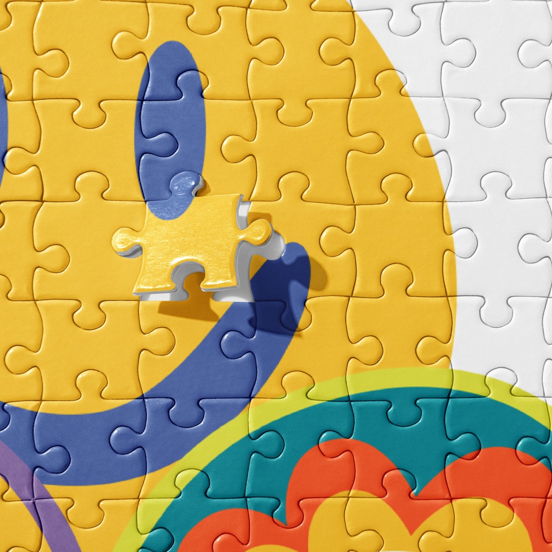 Smiley Face Jigsaw Puzzle, Family Fun Activity for Kids and Adults ...