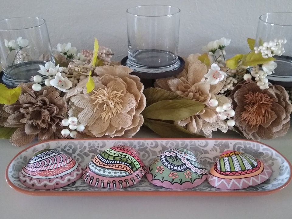 Hand Painted Patterned Seashell Collections in 4 Different Color ...