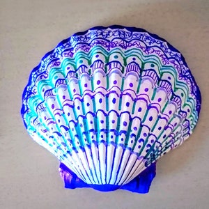 Hand Painted Custom Shells for All Occasions - Etsy