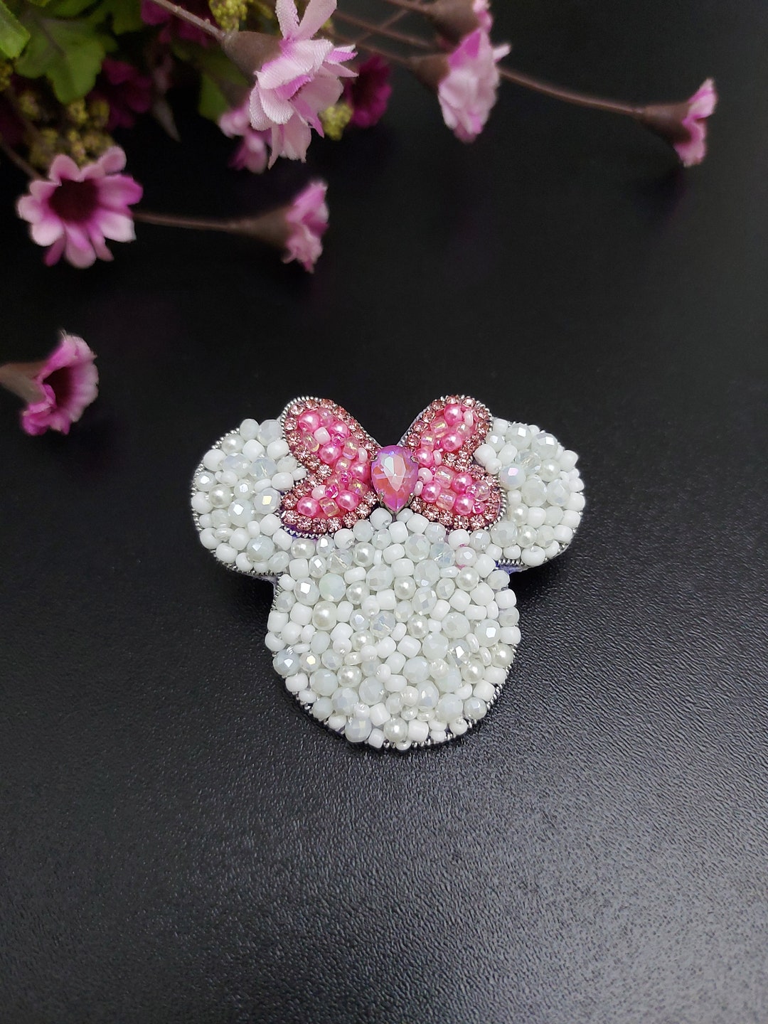 Minnie Mouse Brooch Handmade, Pink Beaded Minnie Mouse Pin, Disney ...
