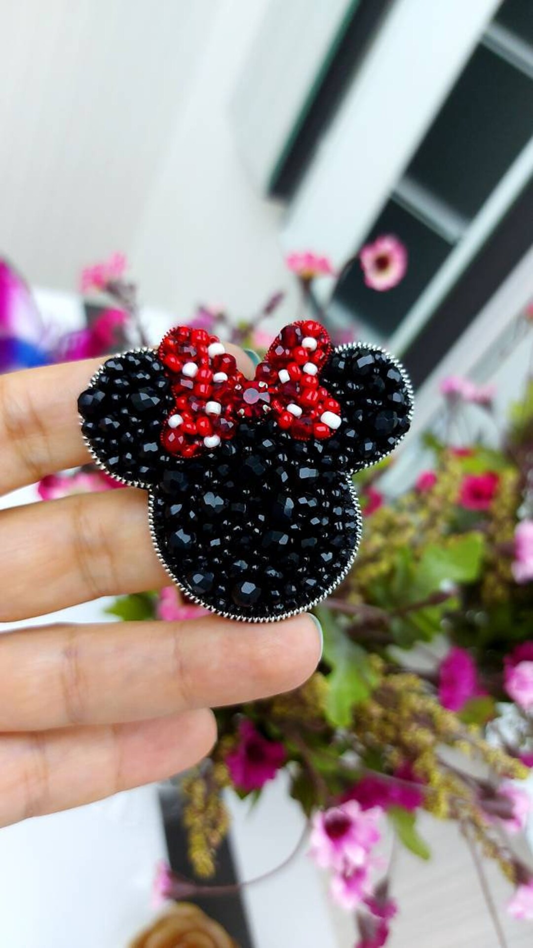 Handmade Beaded Minnie Mouse Brooch, Disney Jewelry - Etsy