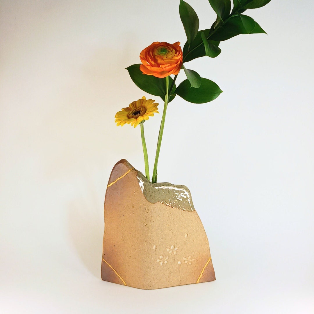 24k Gold Genuine Kintsugi Repaired Vase, Shigaraki Flower Vase, Rustic ...