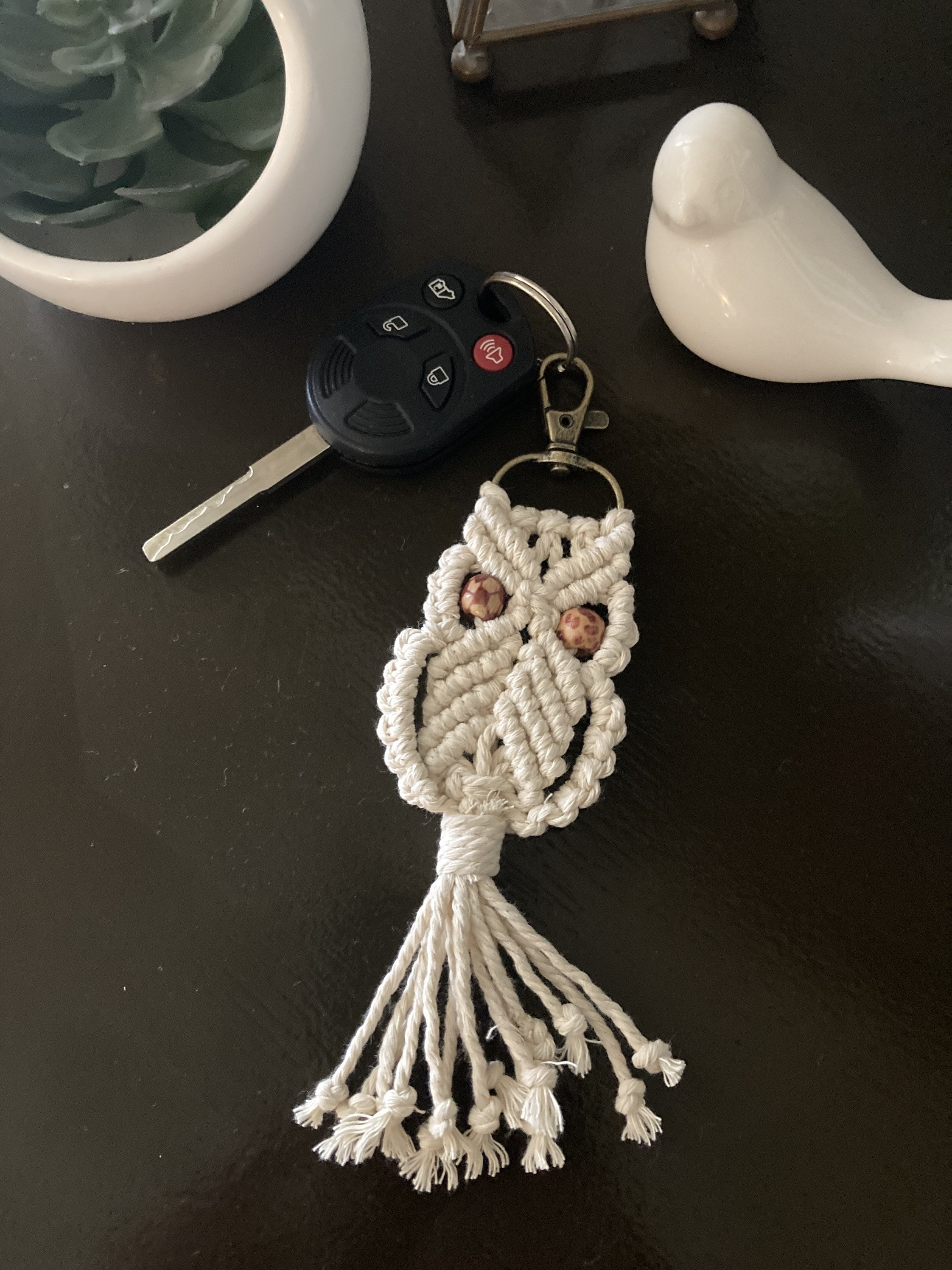 Macrame Owl Keychain - Etsy