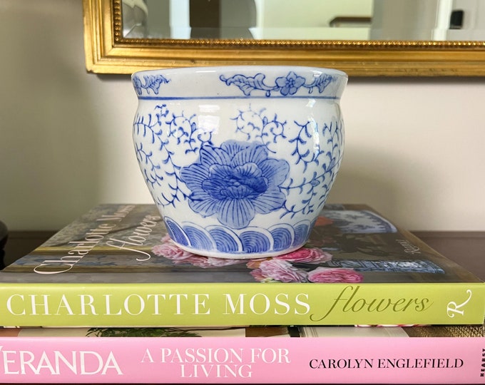 Vintage Blue and White Small Round Cachepot | Chinoiserie Planter ...