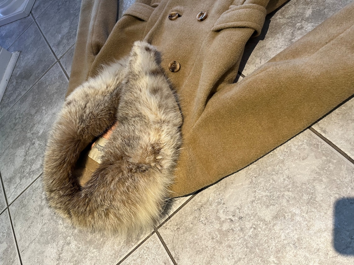1960s Fur Collar Coat, Wool & Mohair Beige and Peach, Peacoat, Simpsons ...