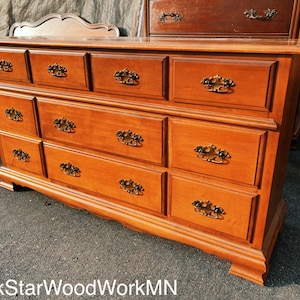 Pick Your Color! Pennsbury Manor by Garrison Maple Dresser (10 Drawers ...