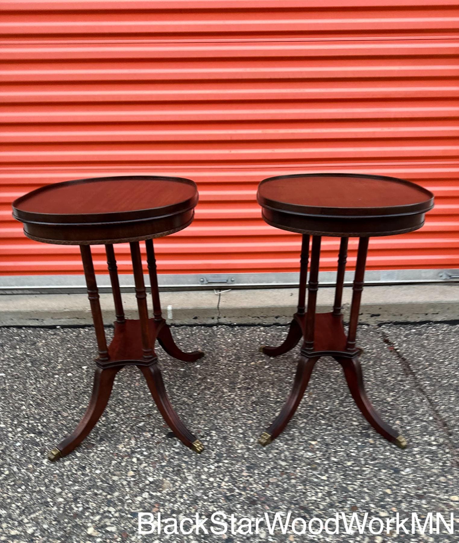 Vintage Duncan Phyfe Style Walnut Side Tables – Set of 2 - Etsy