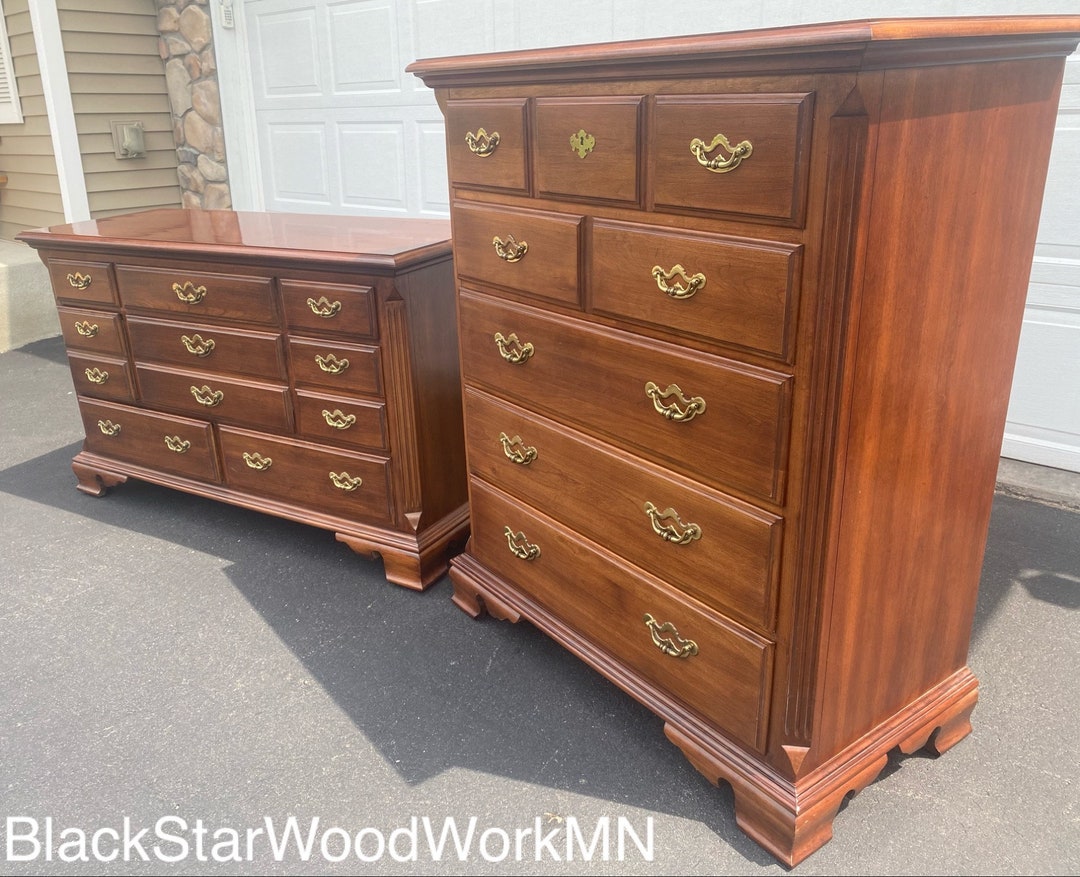 Gorgeous Set of 2 Thomasville Solid Cherry Dressers | Collector ...